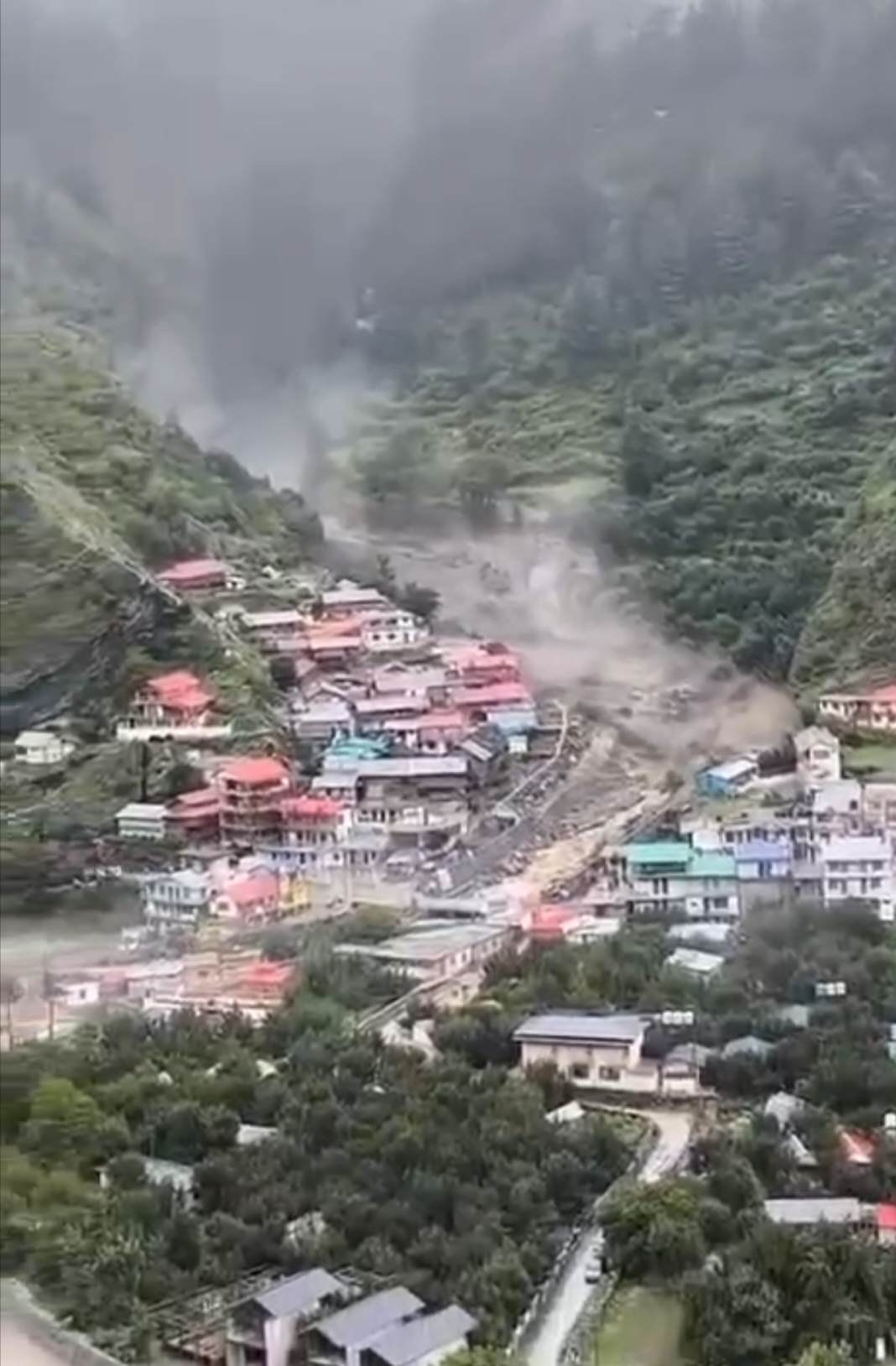 CLOUD BURST LEAD TO MASSIVE FLASH FLOODS IN DHARALI, UTTARKASHI, FOUR DEAD AND FIFTY MISSING ...